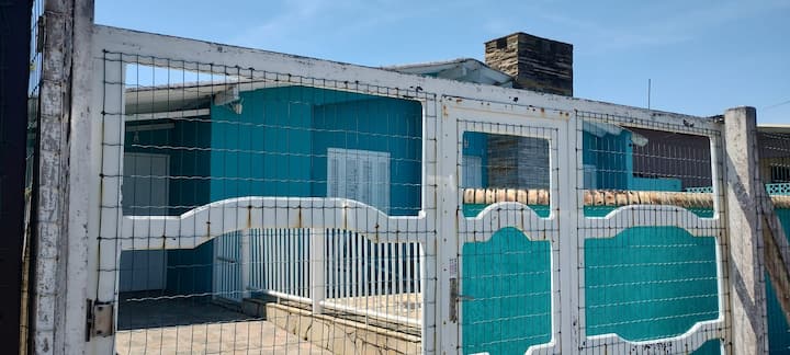 Casa Com Piscina E Acesso Fácil Ao Centrinho - Tramandaí