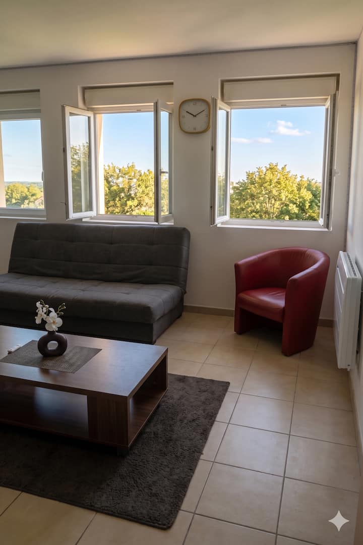 Chambre Moderne 6 Places + Cuisine Et Terrasse - Arpajon