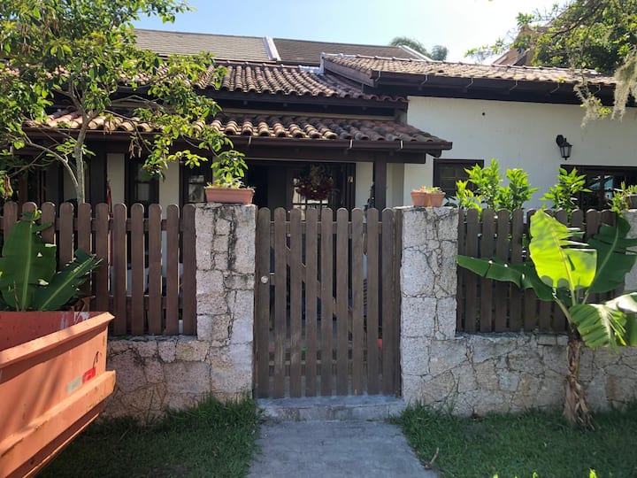 Casa Charmosa, Confortável E Super Bem Localizada! - Imbituba
