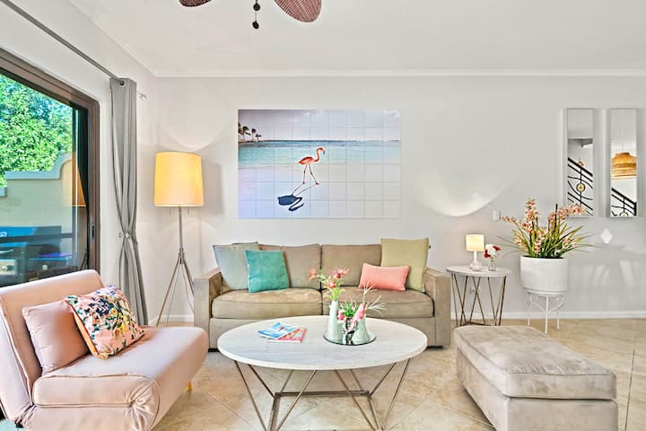 Casa Flamingo 2br 3ba W/ 3 Pools, Gym, Restaurant - Aruba