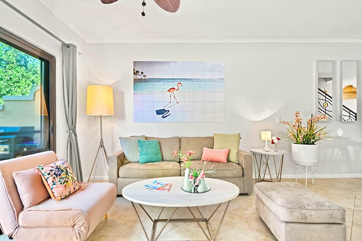 Casa Flamingo 2br 3ba W/ 3 Pools, Gym, Restaurant - Aruba