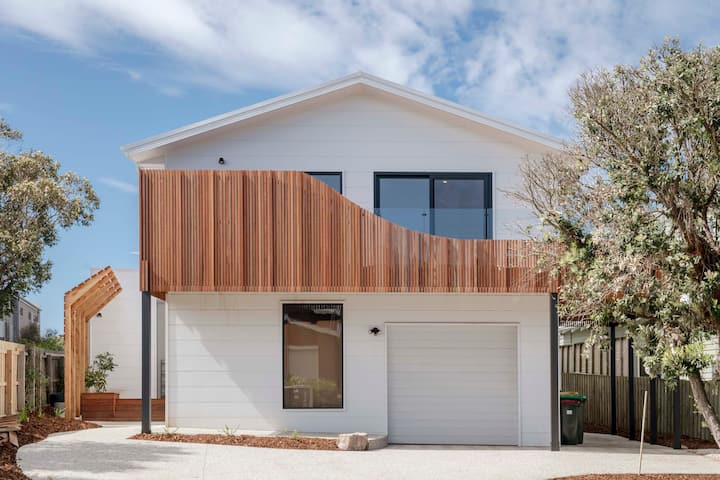 Saltair Luxury Retreat - Ocean Grove Views - Ocean Grove