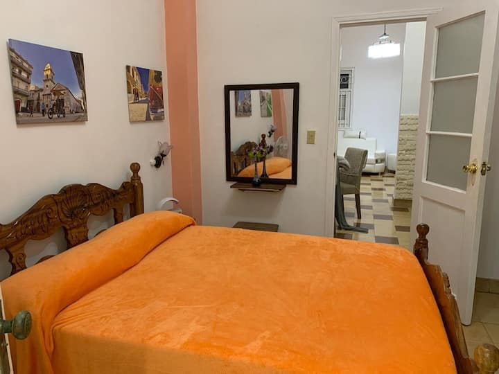 Ileana Central Room With Balcony And Free Wi-fi - Havana