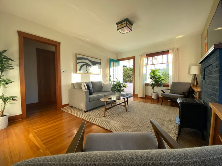 Unique & Charming Historic Ocean Beach Cottage -Ob - San Diego, CA