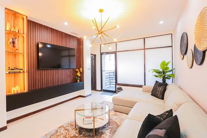 Vantageserenity | Luxe 3bdretreat+pool Gym&jacuzzi - Mission, TX