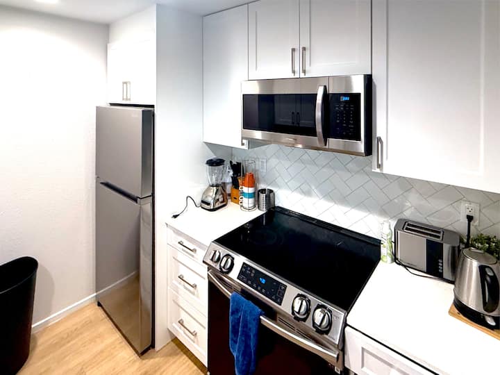 Cozy Marina Del Rey Stay Near The Beach - Venice Beach, CA