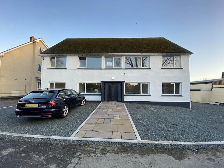 Sea Side Flat, Next To The University And Hospital - Aberystwyth