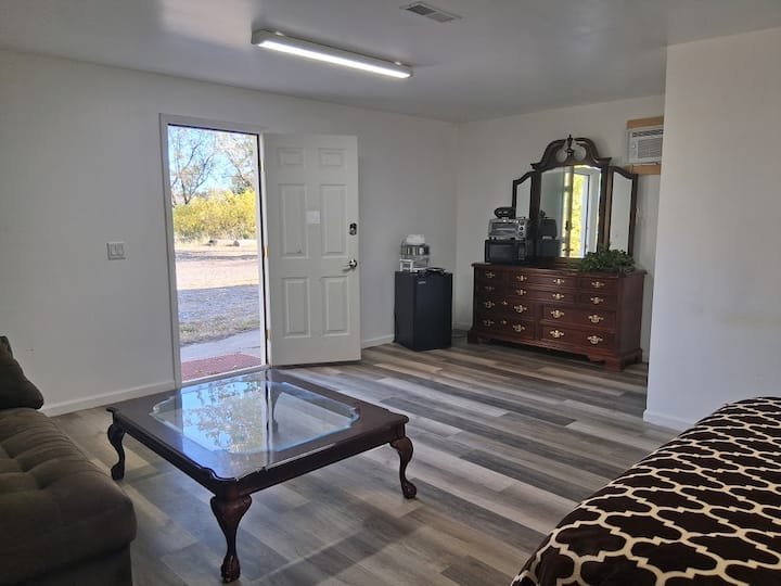 All One Level Studio-oak Grove - Odessa, MO