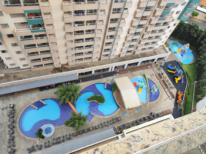 Resort Em Frente Ao Parque Thermas Dos Laranjais! - Olímpia