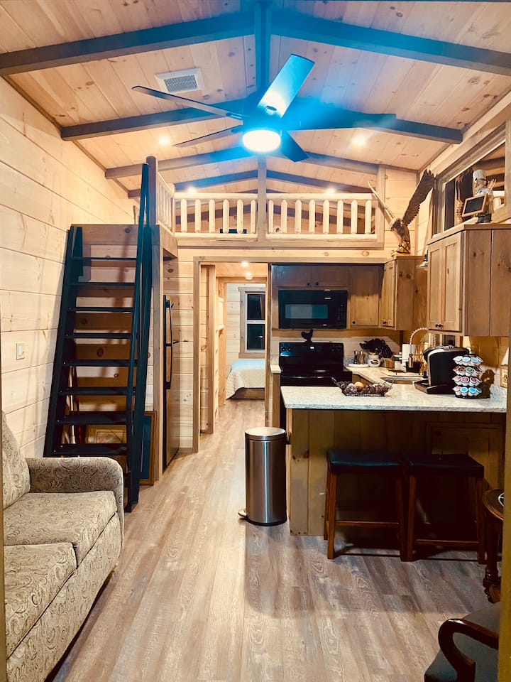 Cozy Rustic Tiny Home On 10 Acres With Creek - Sylva, NC