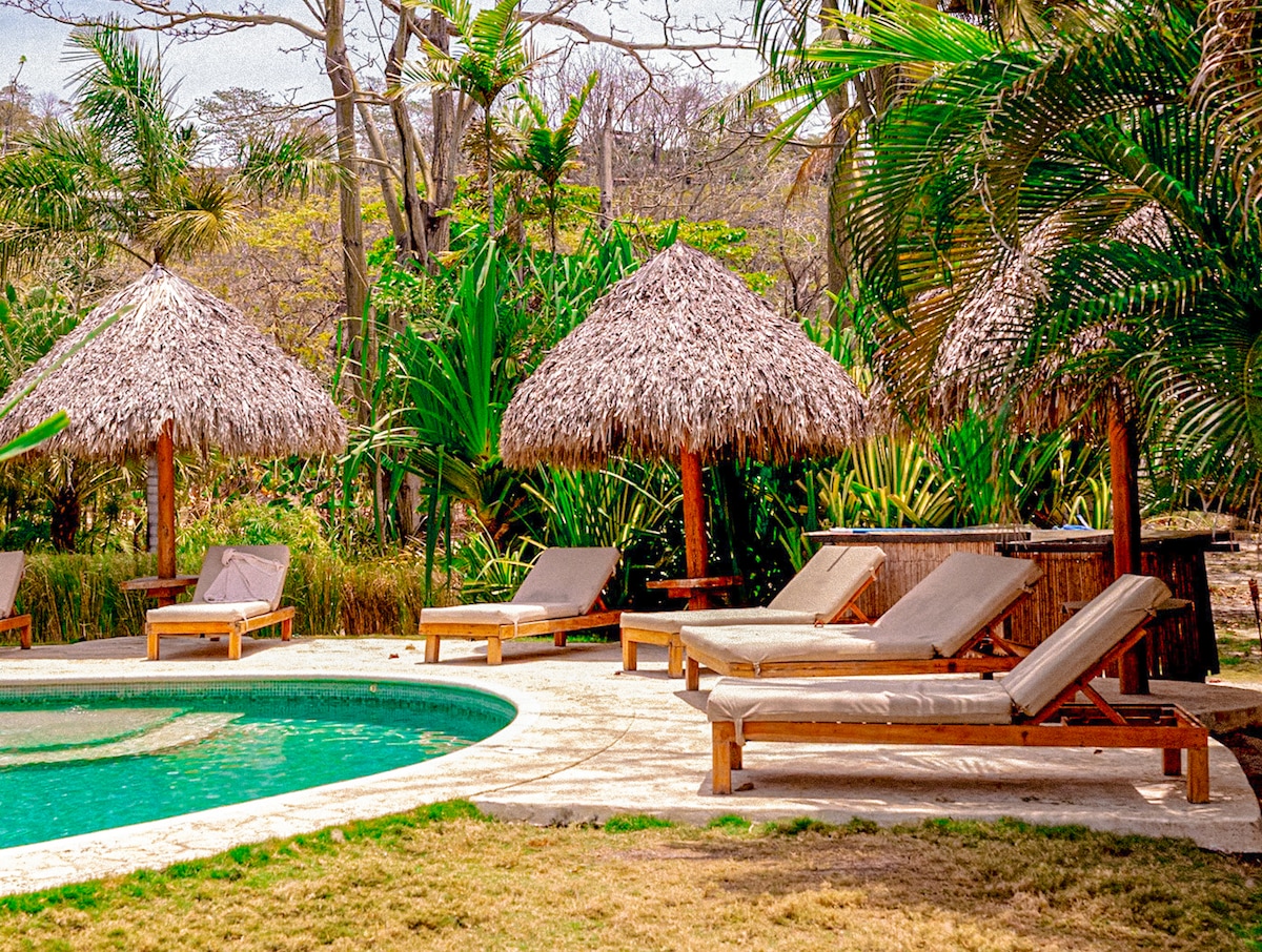 Beach Front- Studio Villa - Houses for Rent in Santa Teresa, Puntarenas ...