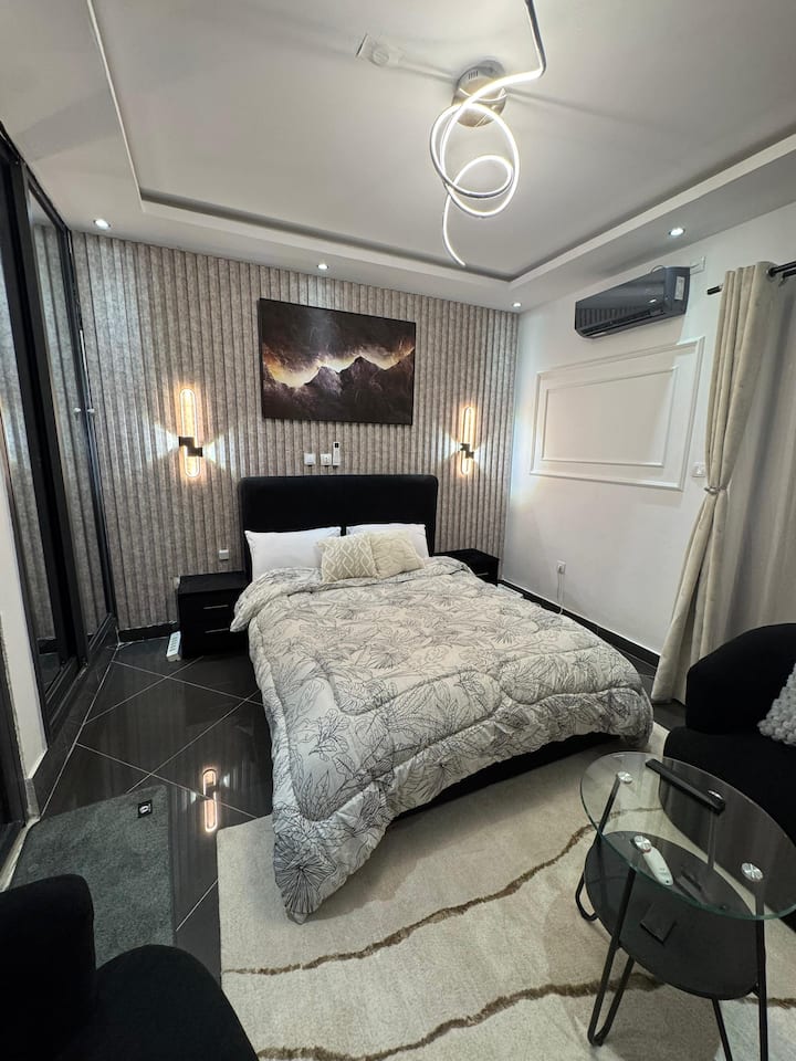 Ivoire Suite Room, Angre 8e Tranche - Abidjan