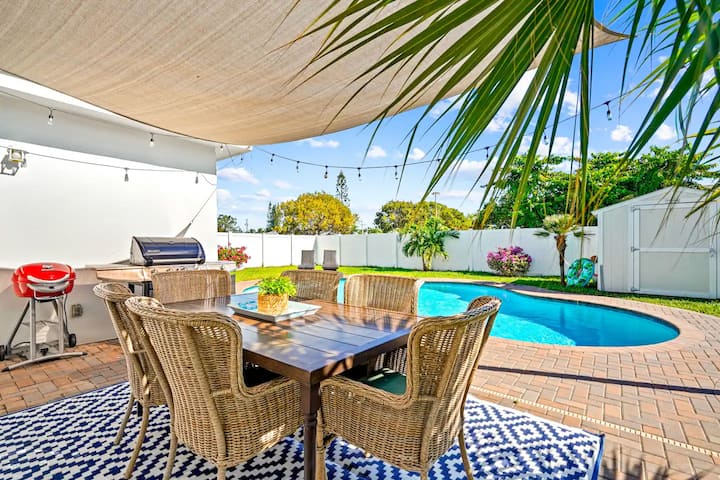 Coastal Pool Bungalow, 5 Min To Beach - Boynton Beach, FL