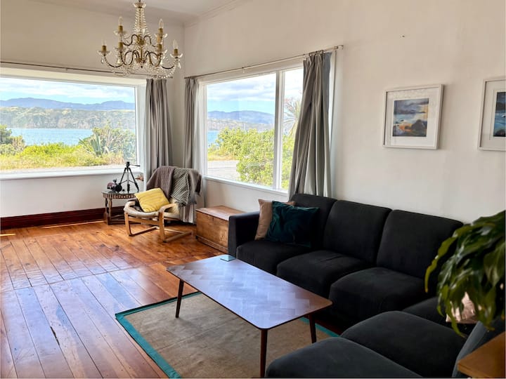 Coastal House With A View! - Wellington