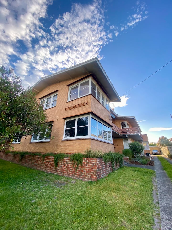 Historic Angarrack•2br Apartment Near Pakington St - Geelong Arena