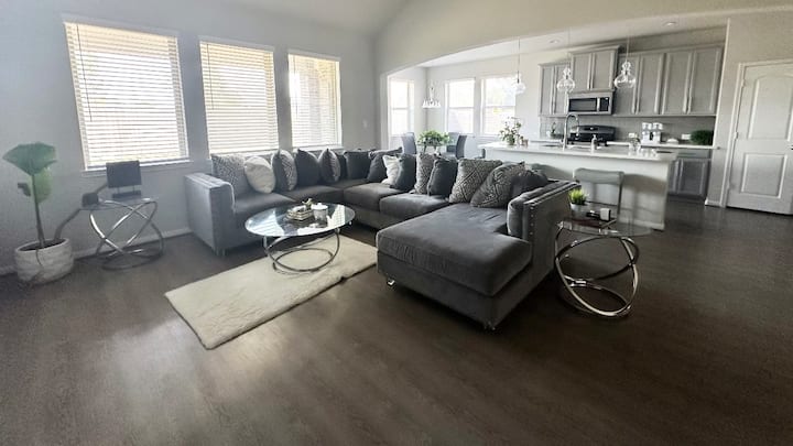 Spacious Sweet Escape - Richmond, TX