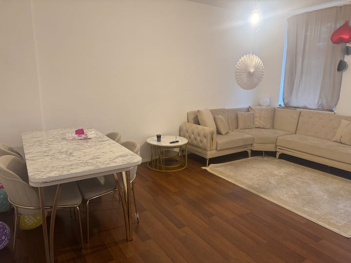 Sehr Schöne Wohnung 10249 - Berlin