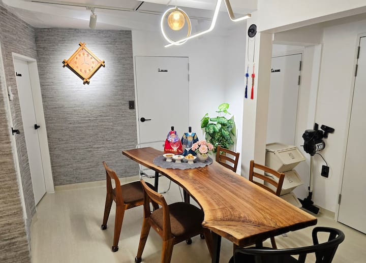 [Hot]신당역 도보5분.ddp.명동.성수.경복궁.이태원.8인가족 숙소 (할인 Event) - Seúl