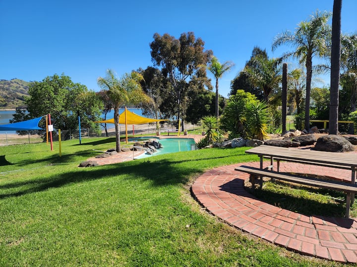 Peppin Point Holiday Park - Holiday House - Bonnie Doon