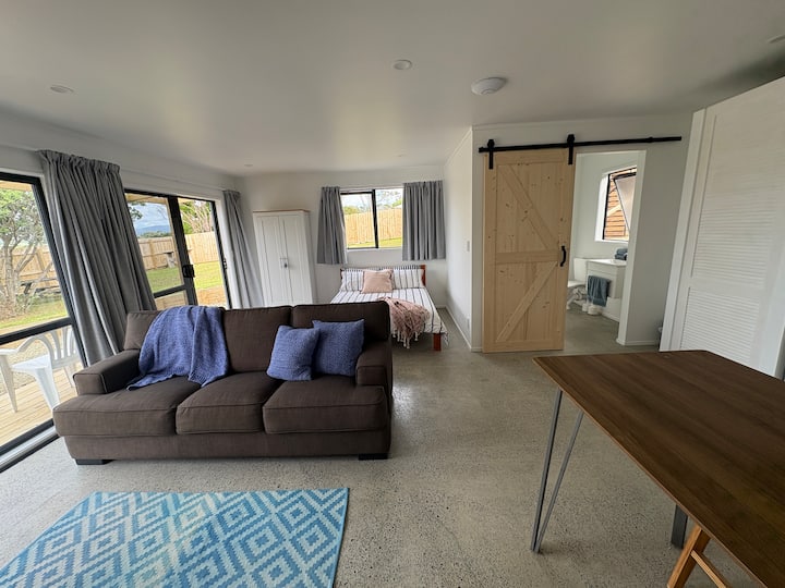 Relaxed Coastal Studio In Mangawhai Heads - Mangawhai Heads