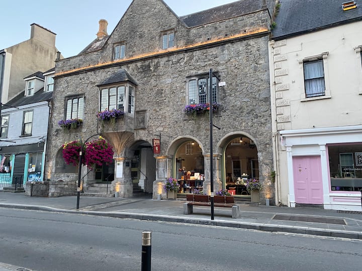 Two Bedroom Apartment In The Heart Of Kilkenny. - Kilkenny