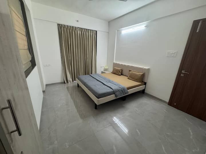 A Well-designed 2 Bedroom Peaceful Apartment - Nashik