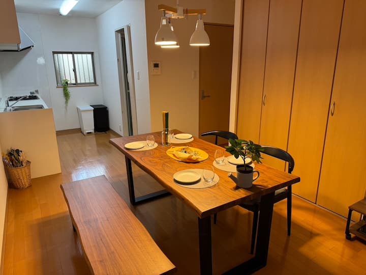 <Ln36>神戸駅徒歩6分、最大14名宿泊可能な70平米メゾネット一軒家 - Kobe