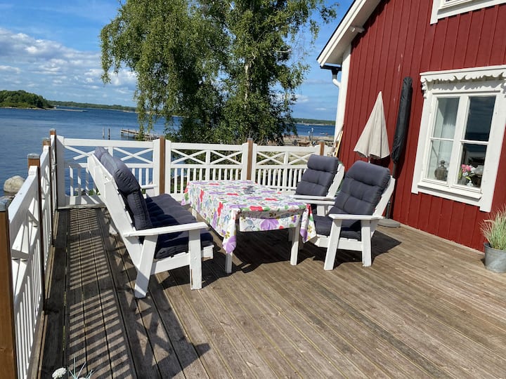 Stuga Med Strandtomt Och Brygga På Vackra Tärnö - Karlshamn