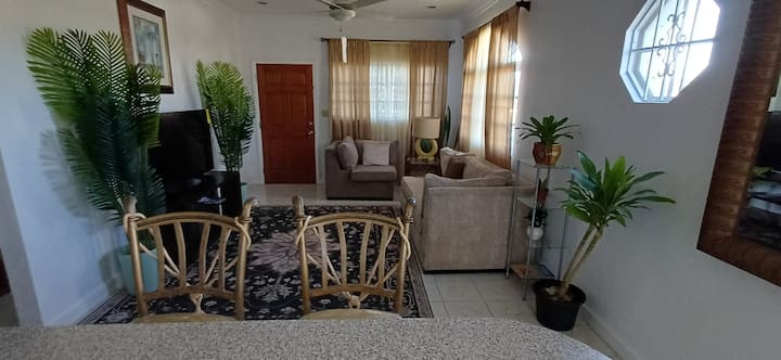 Colony Villas, #1, 
2 Bed/2 Bath, 
Sleeps 7 - The Bahamas