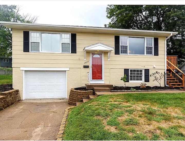 Santa’s Retreat - Davenport, IA