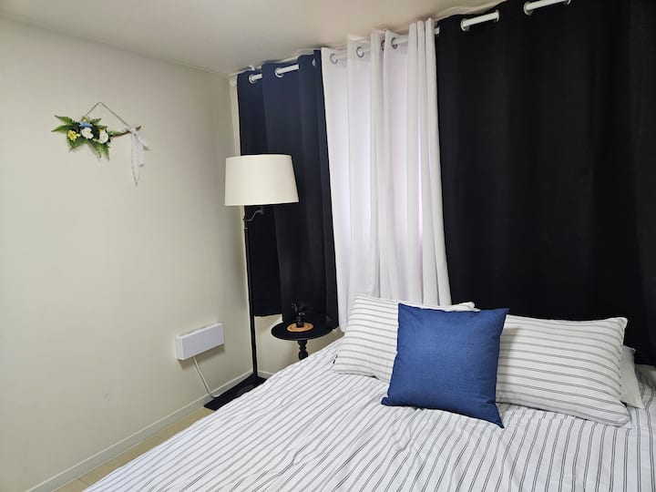 [새해특가]#교동1분컷
무료주차
동성로#서문시장
호스트청소#청결보장 - Daegu