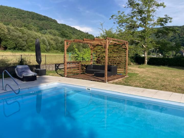 Le Vallat: Piscine Et Billard - Argentat-sur-Dordogne