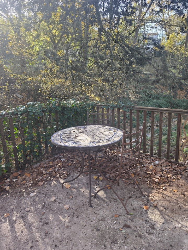 Studio Avec Terrasse - Fuveau