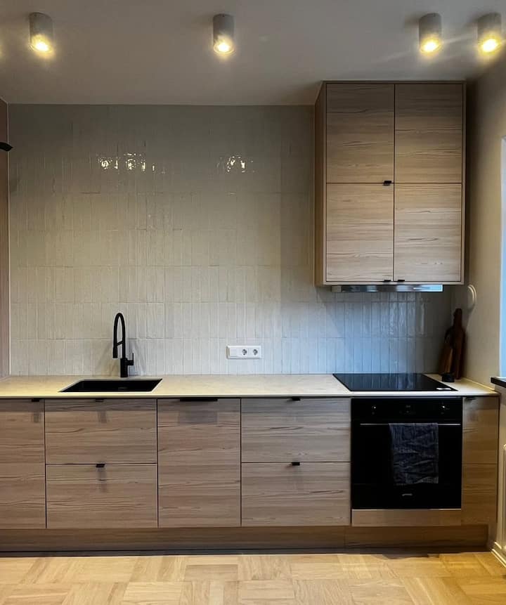 Nyrenoverad 2-rumslägenhet I Midsommarkransen - Stockholm