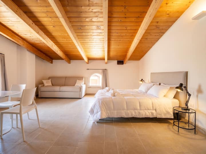 Palazzo Della Torre 201 - Modern Historic Loft - Mola di Bari