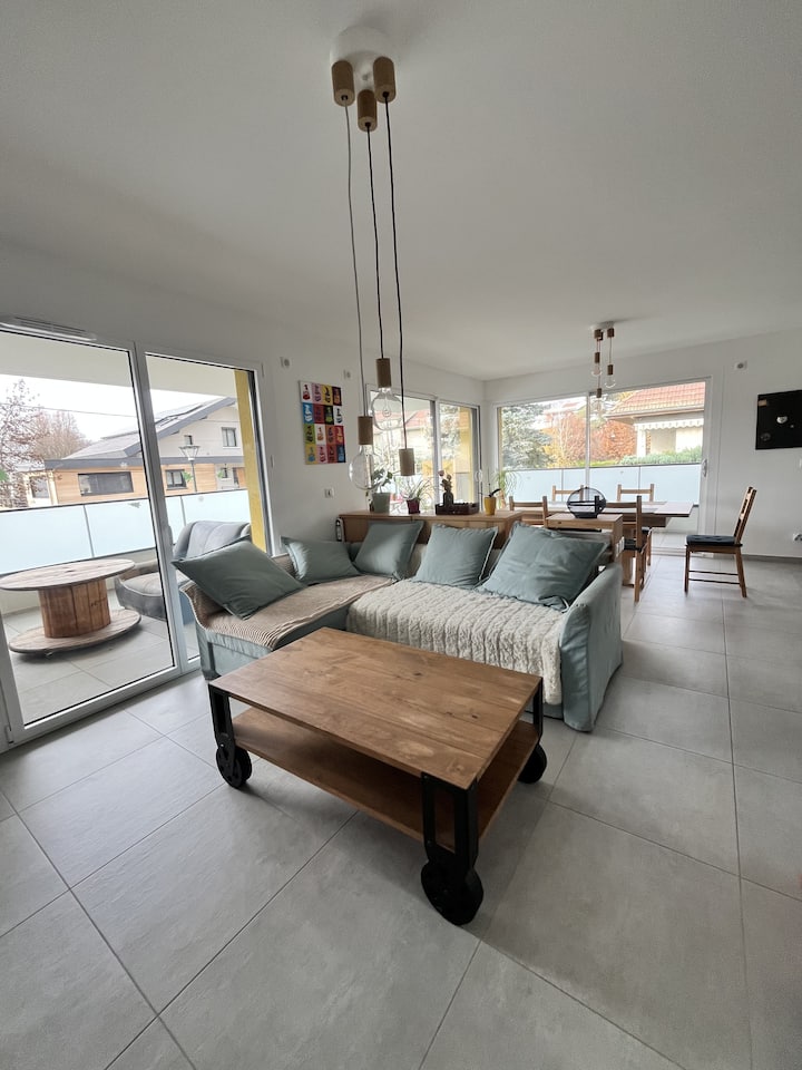 Annecy Côté Lac, Grand Appartement, Terrasse 2-4p - Annecy