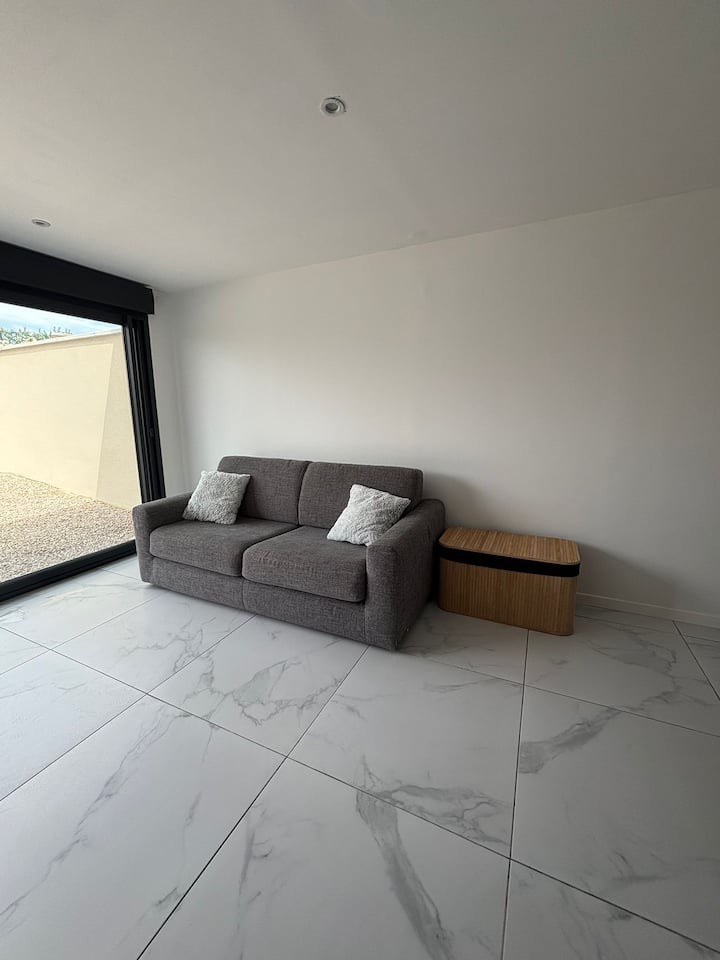 Studio Moderne Et Cosy - Massieux