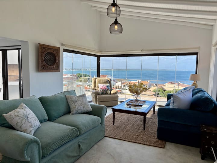 Hacienda / St Francis Bay Home With Sea Views - Saint Francis Bay