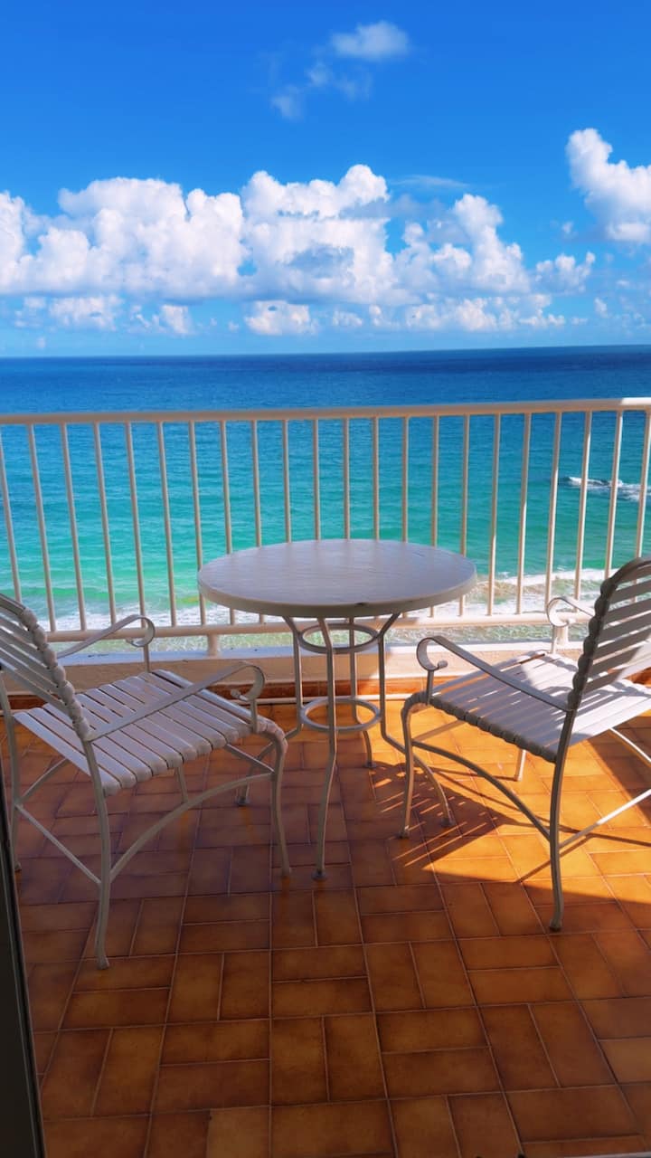 3br Oceanfront Oasis In Luquillo - Luquillo