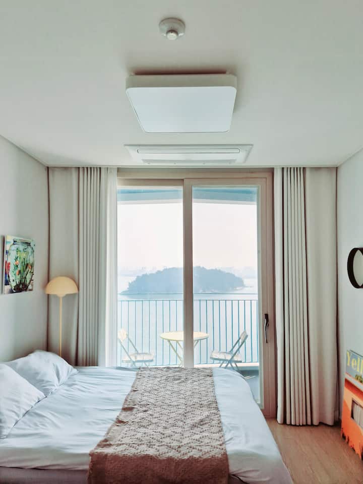 평화로운 오션뷰 리뷰이벤트진행중 ! 빠른 2시 체크인 .나를 위한 힐링타임. - South Korea