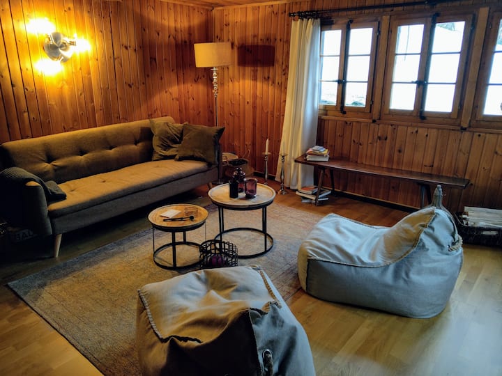 Heimelige Wohnung Im 250 Jährigen Walliserhaus - Stalden