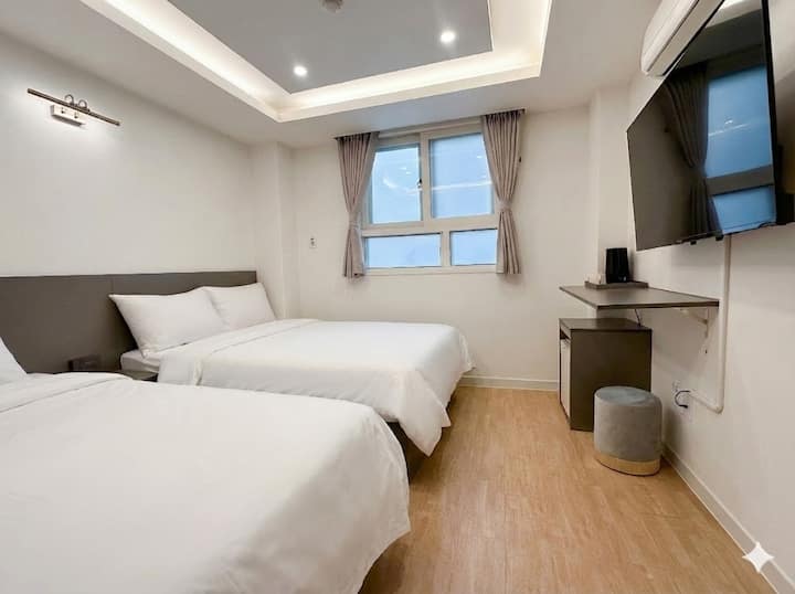 Myeongdong Area · Modern Hotel Cf Triple Room - Seoul