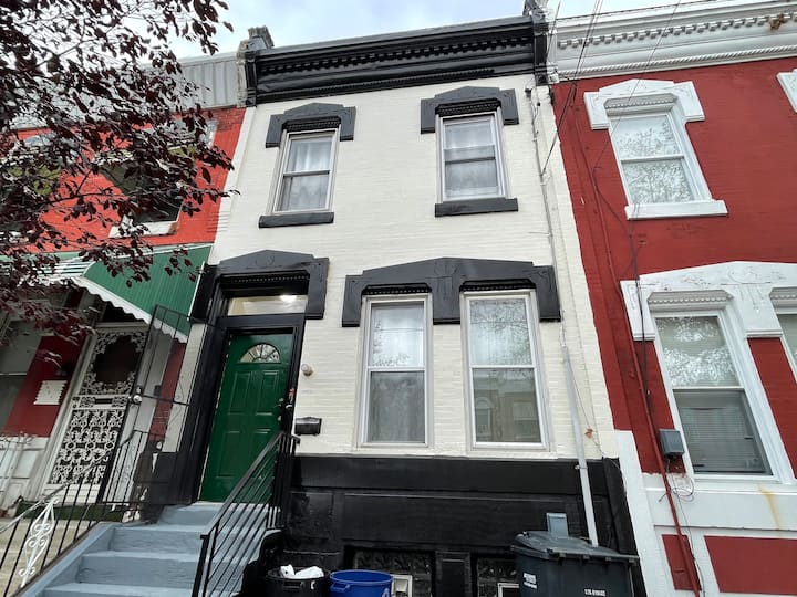 Ae Art Museum, Fairmount Park 5 Bedrooms 3 Bath - Philadelphia