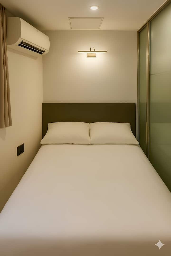 Budget Double Room In Myeongdong Area · Hotel Cf - Seoul