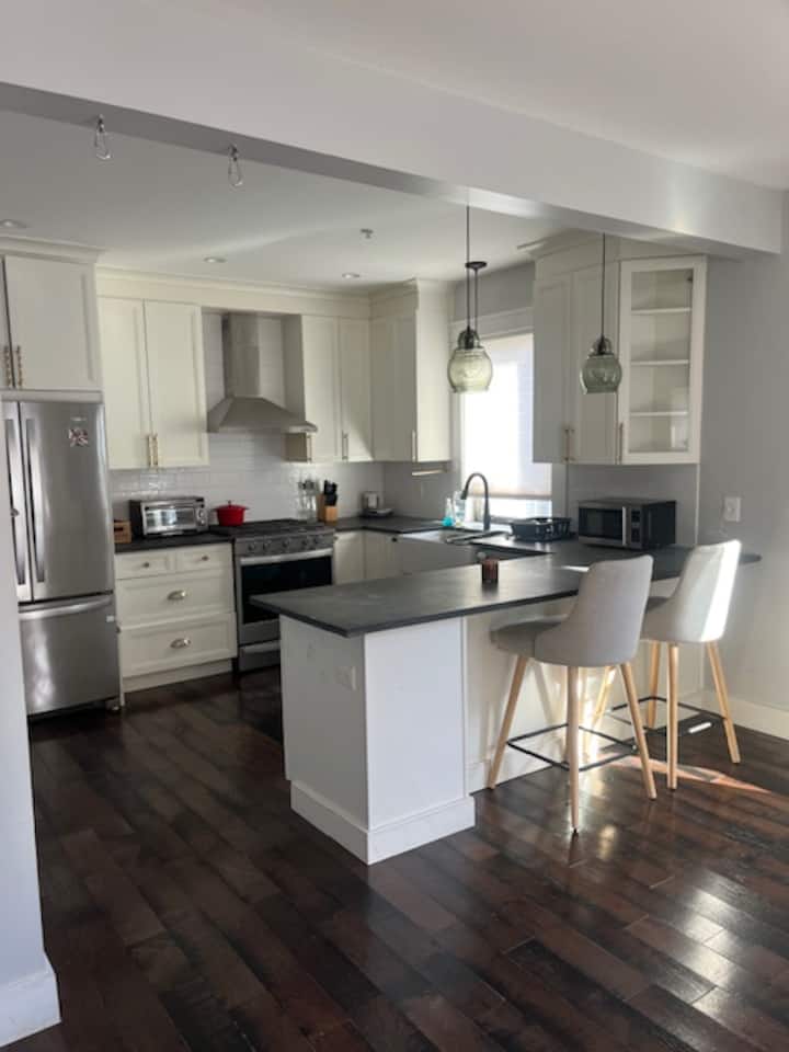 Luxury Condo In Desired Savin Hill - With Parking! - Boston, MA