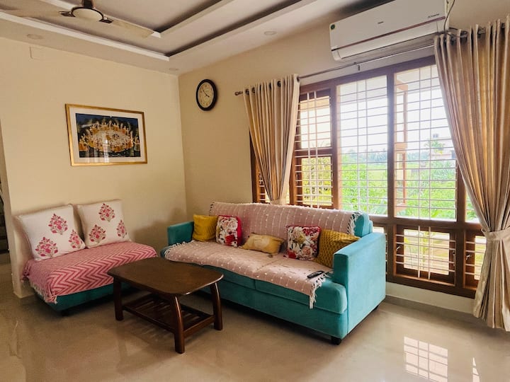 “Vasavana”- Preserver Of Wealth. 
Dream Home! - 芒格洛爾