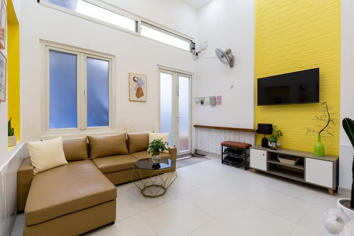 Central D1 6br Villa • Spacious Home Near Bui Vien - 胡志明市