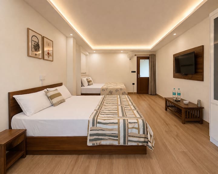 Cosy Inn Family Room - Almora