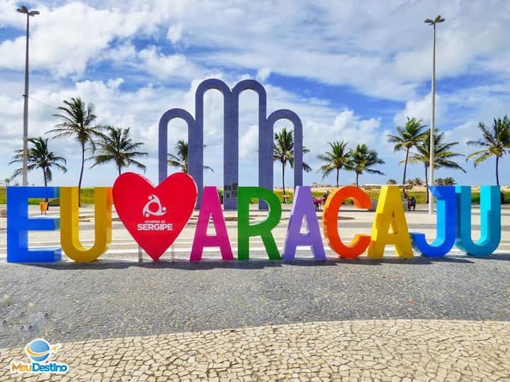 Apartamento Em Condomínio Na Praia De Atalaia - Aracaju