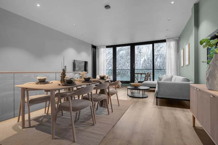 Warm And Spacious House With Heated Indoor Garage - Tromsø